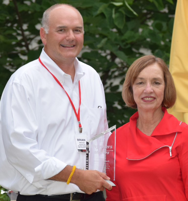 Heather Sheehan recognized as 2017 Thinker and Mover | AWESOME Leaders
